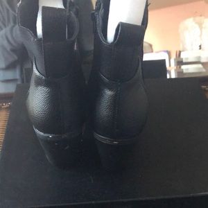 Krush | Shoes | Nwot Krush Black Just Above Ankle | Poshmark